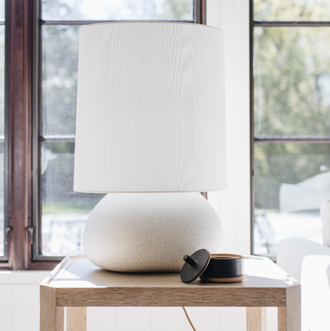 Sumava Medium Table Lamp – Stoffer Home